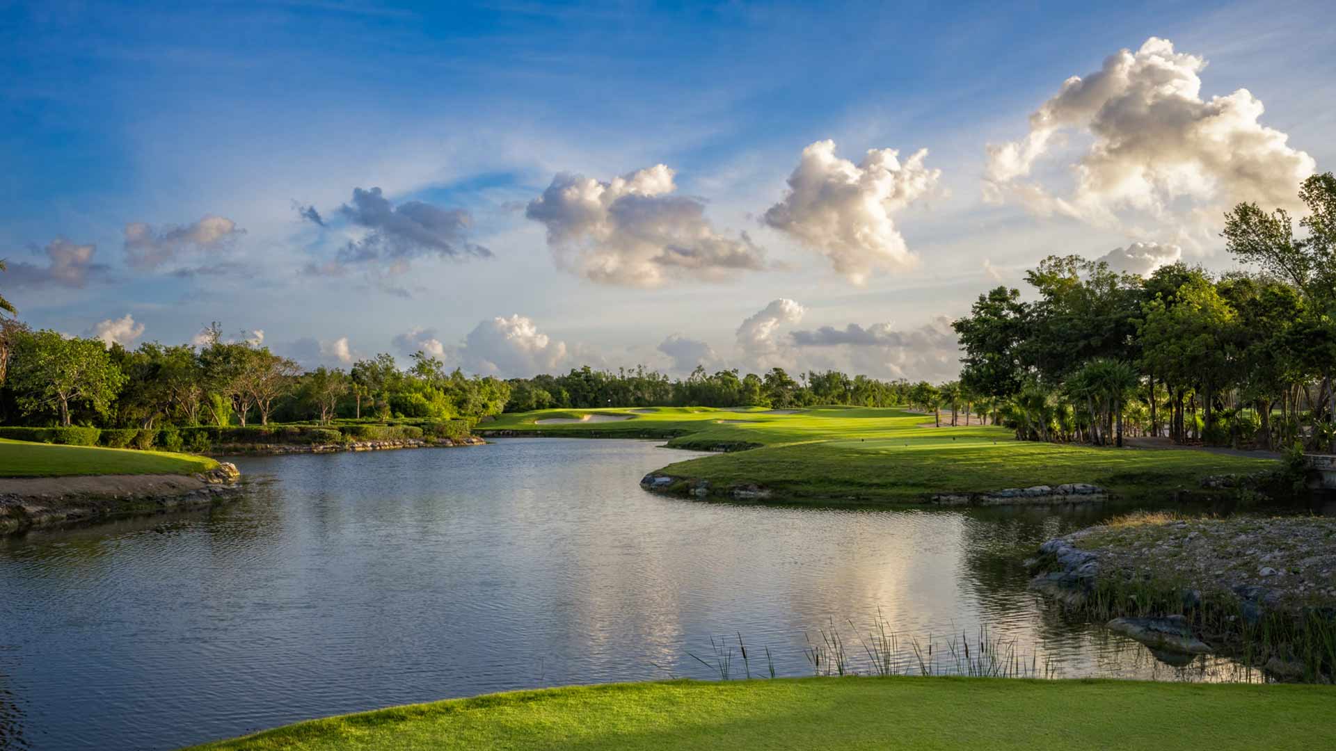 PGA Riviera Maya Golf Course | Golf Course Tulum | Local Caddie